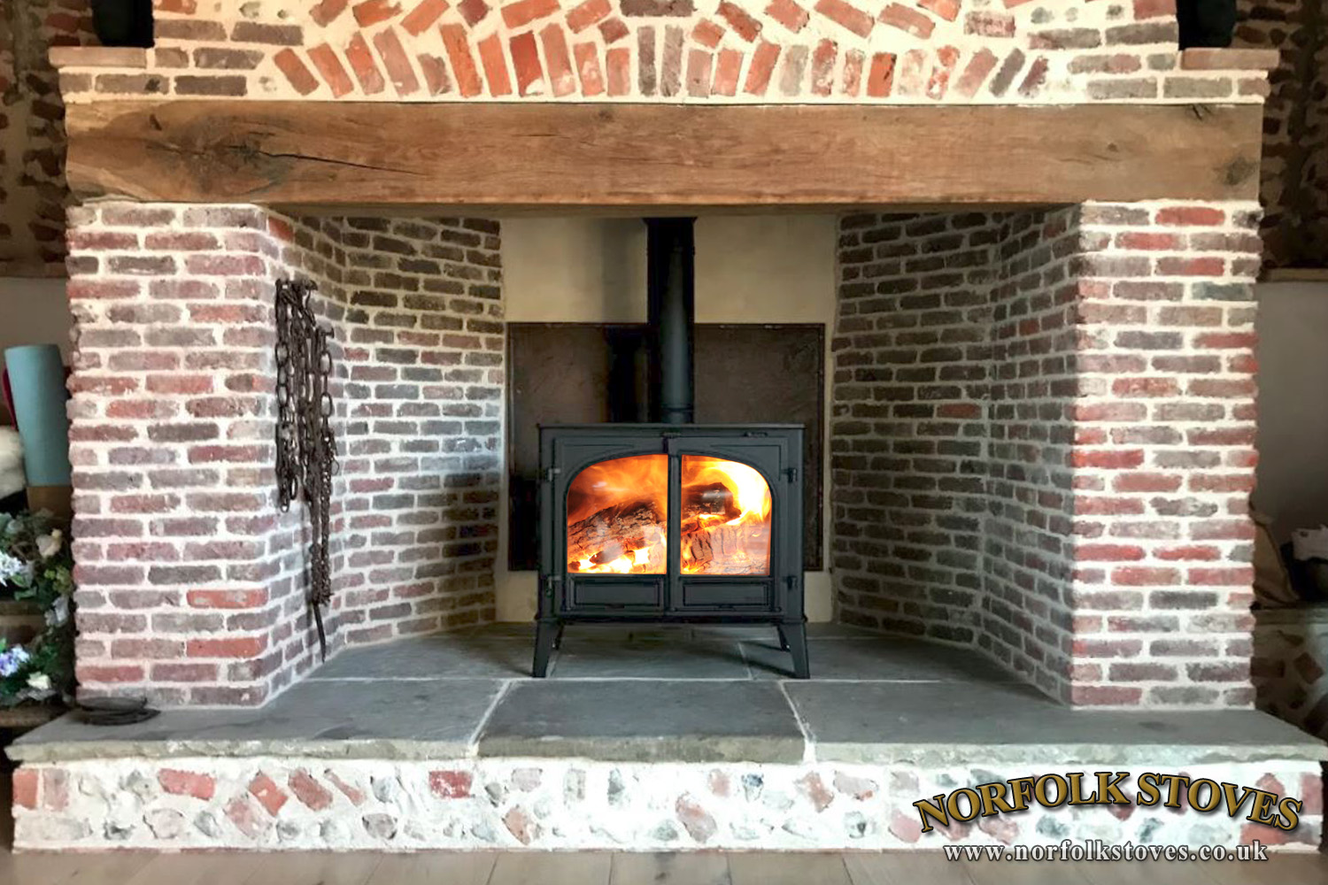 Stovax-Stockton-14-Wood-Burner-Barn-Conversion – Norfolk Stoves